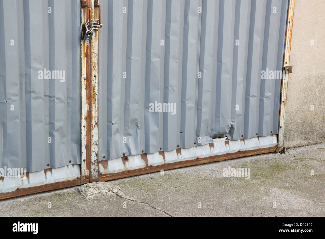 Steel cladding hi-res stock photography and images - Alamy