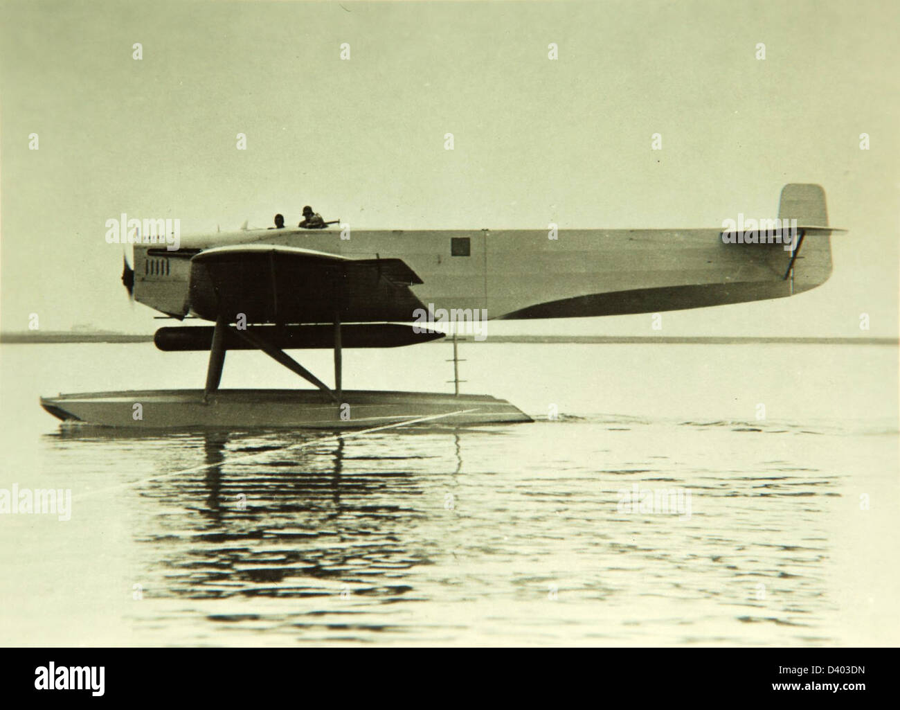 The Fokker T.II was a German biplane reconnaissance and bombing ...