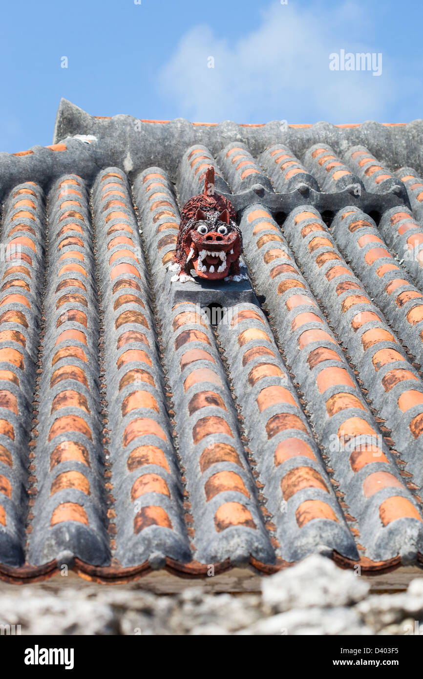 Okinawa shisa hi-res stock photography and images - Alamy