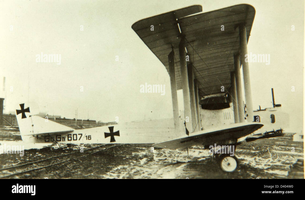 The Gotha G.IV was a German heavy bomber used during World War I. It ...