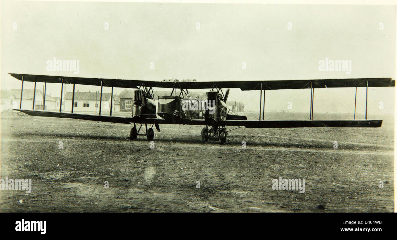 The Gotha G.IV was a German heavy bomber used during World War I. It ...