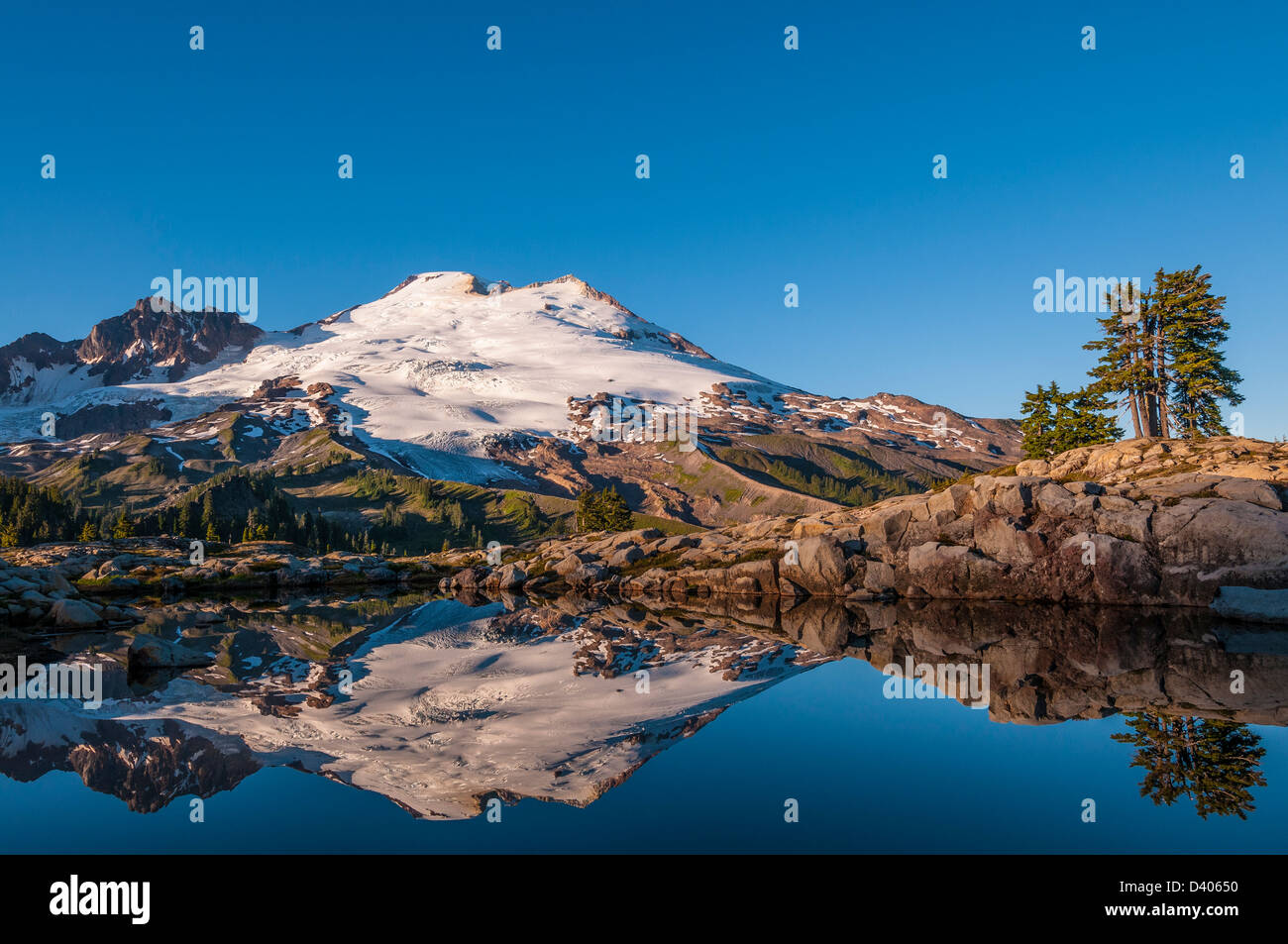 Mount Baker and tarn near Park Butte Trail, northern Cascade Mountains ...