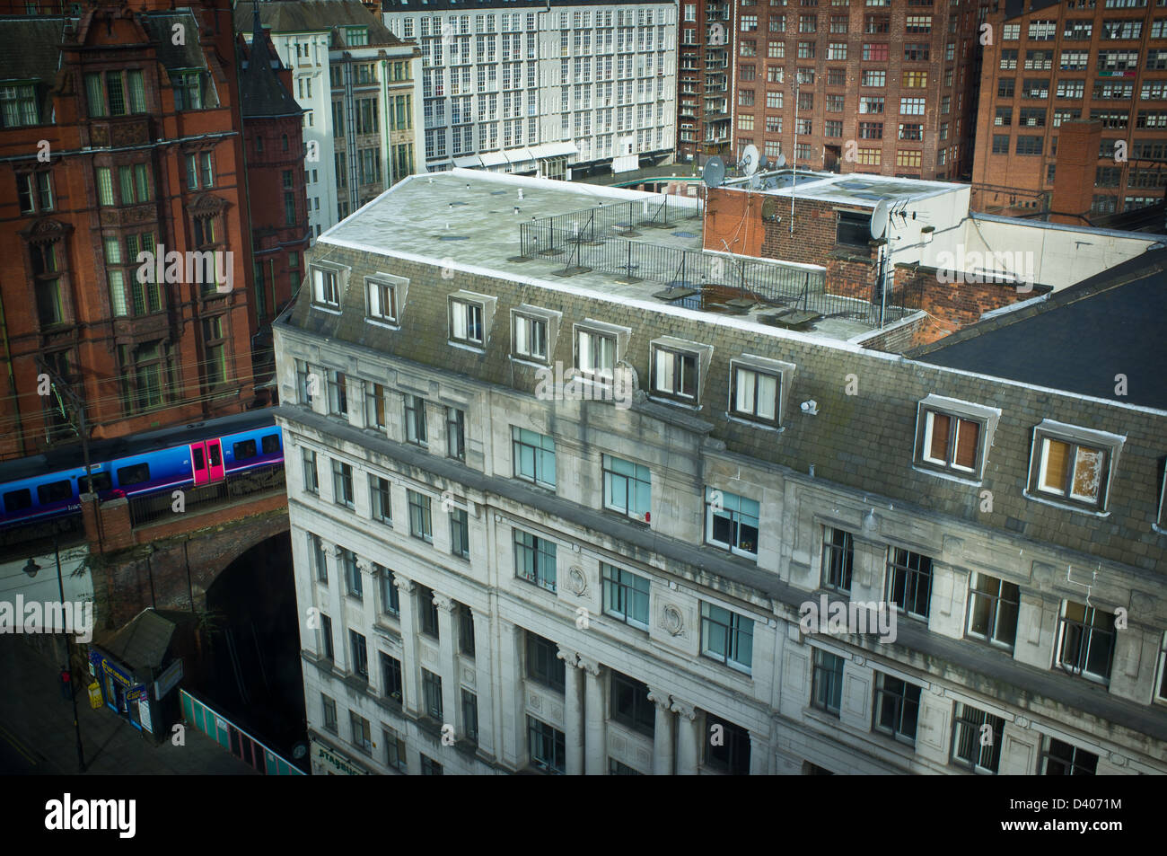 Manchester roof tops hi-res stock photography and images - Alamy