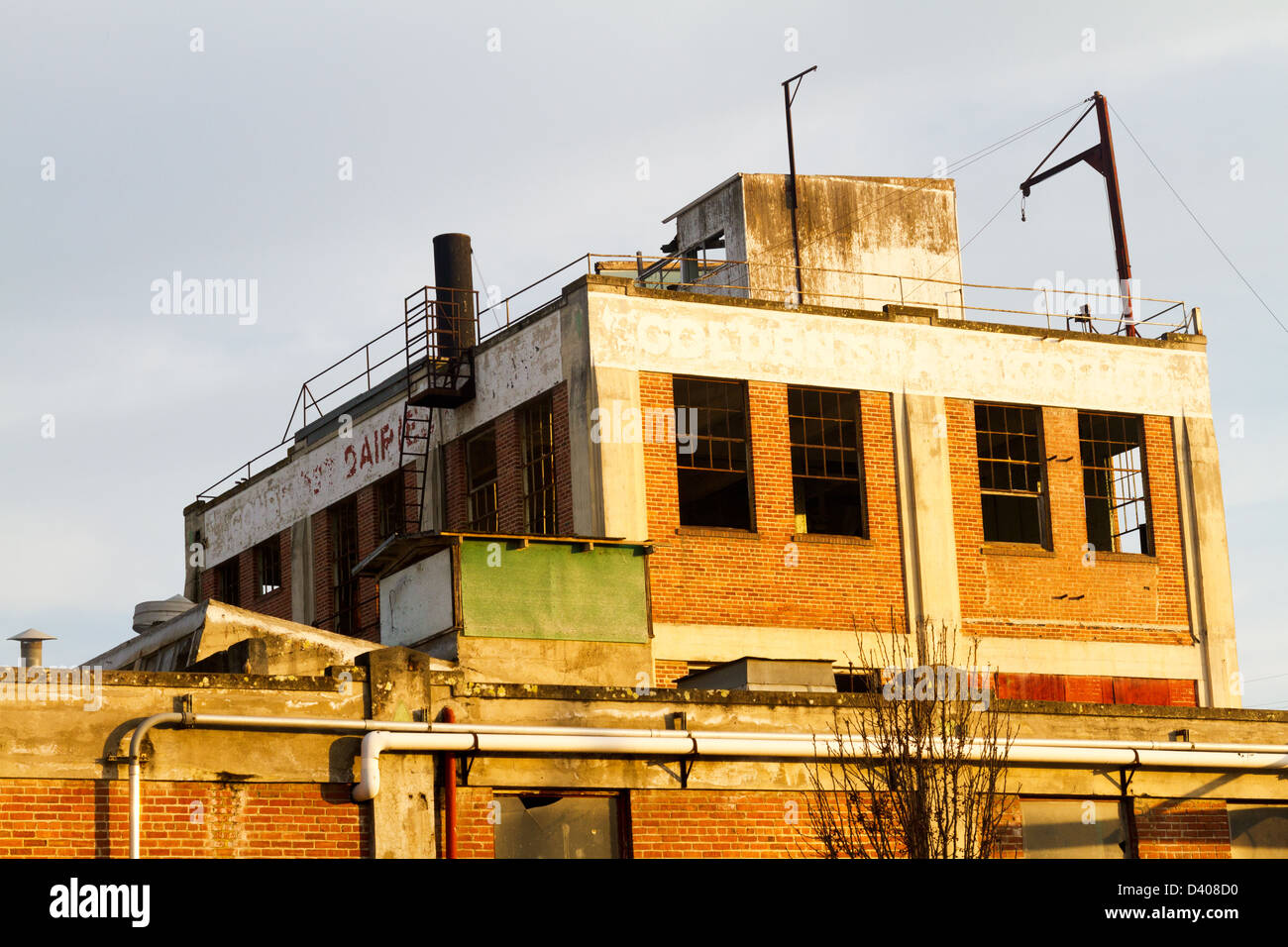 Abandoned dairy factory exterior hi-res stock photography and images ...