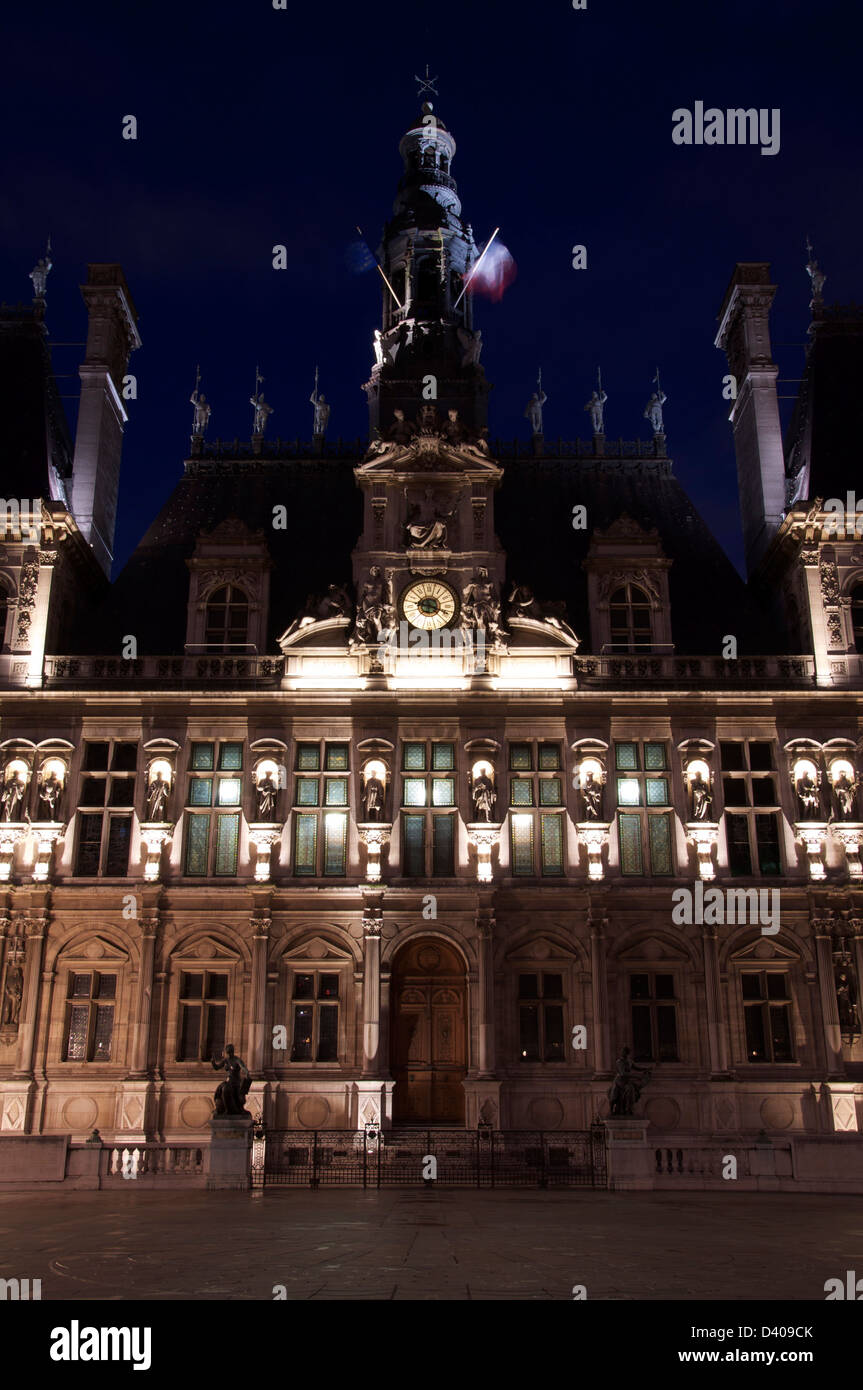 The ornate Hôtel de Ville, historic City Hall of Paris, housing the ...