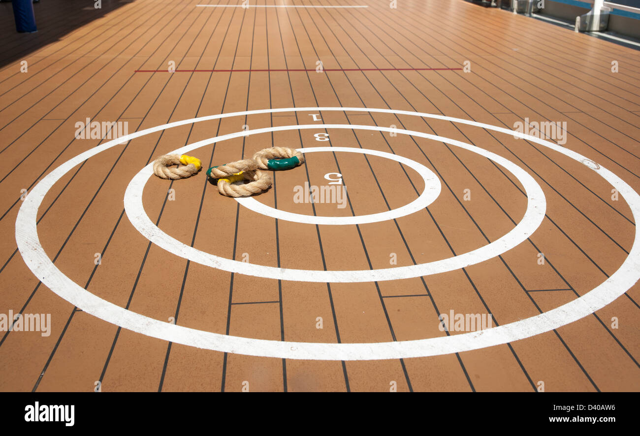 Deck quoits hi-res stock photography and images - Alamy