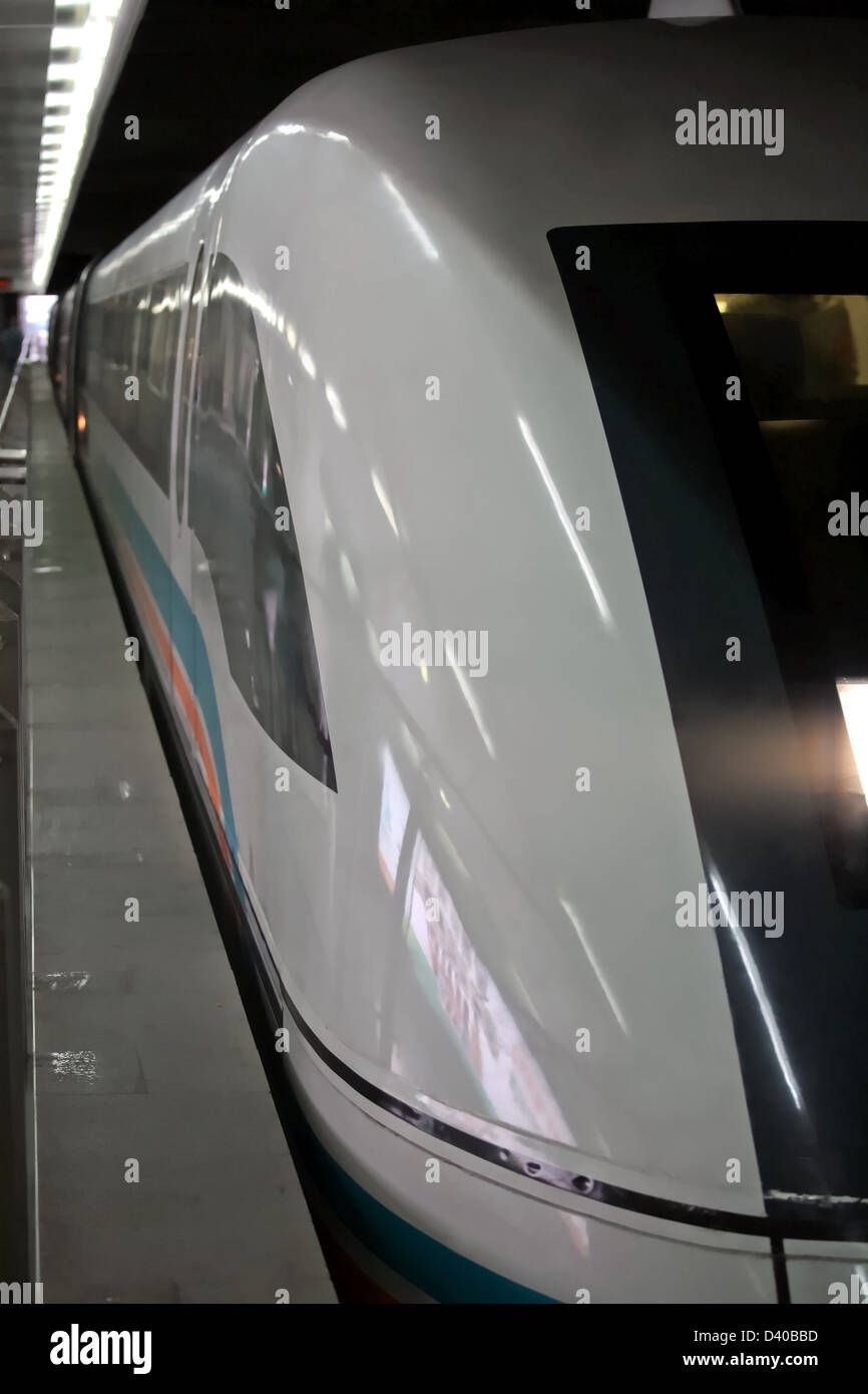 Magnetic monorail hi-res stock photography and images - Alamy
