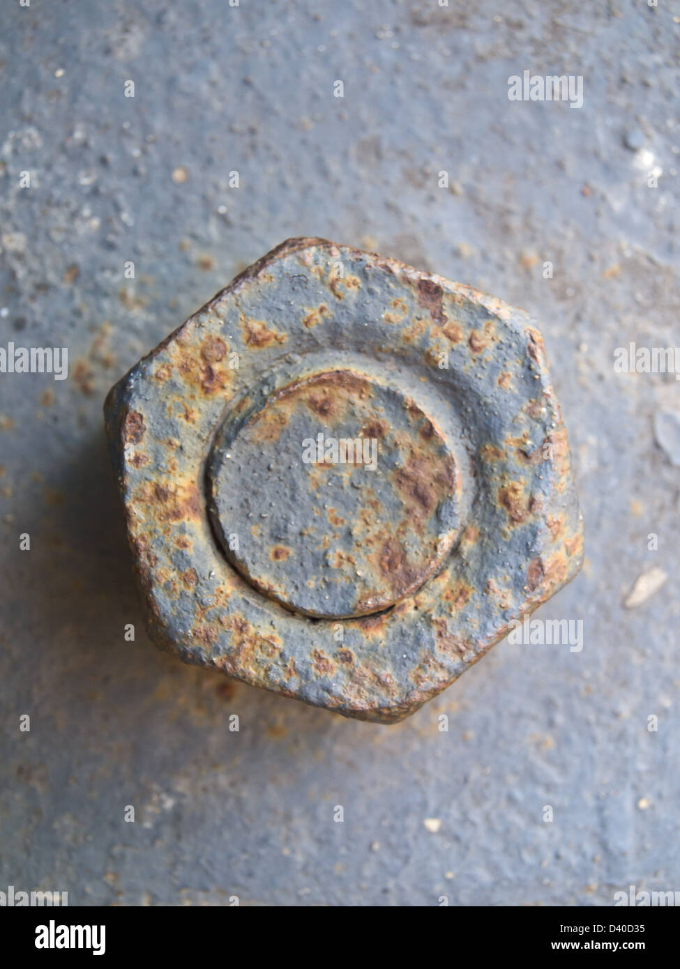 Old screw nut and bolt close up view Stock Photo - Alamy