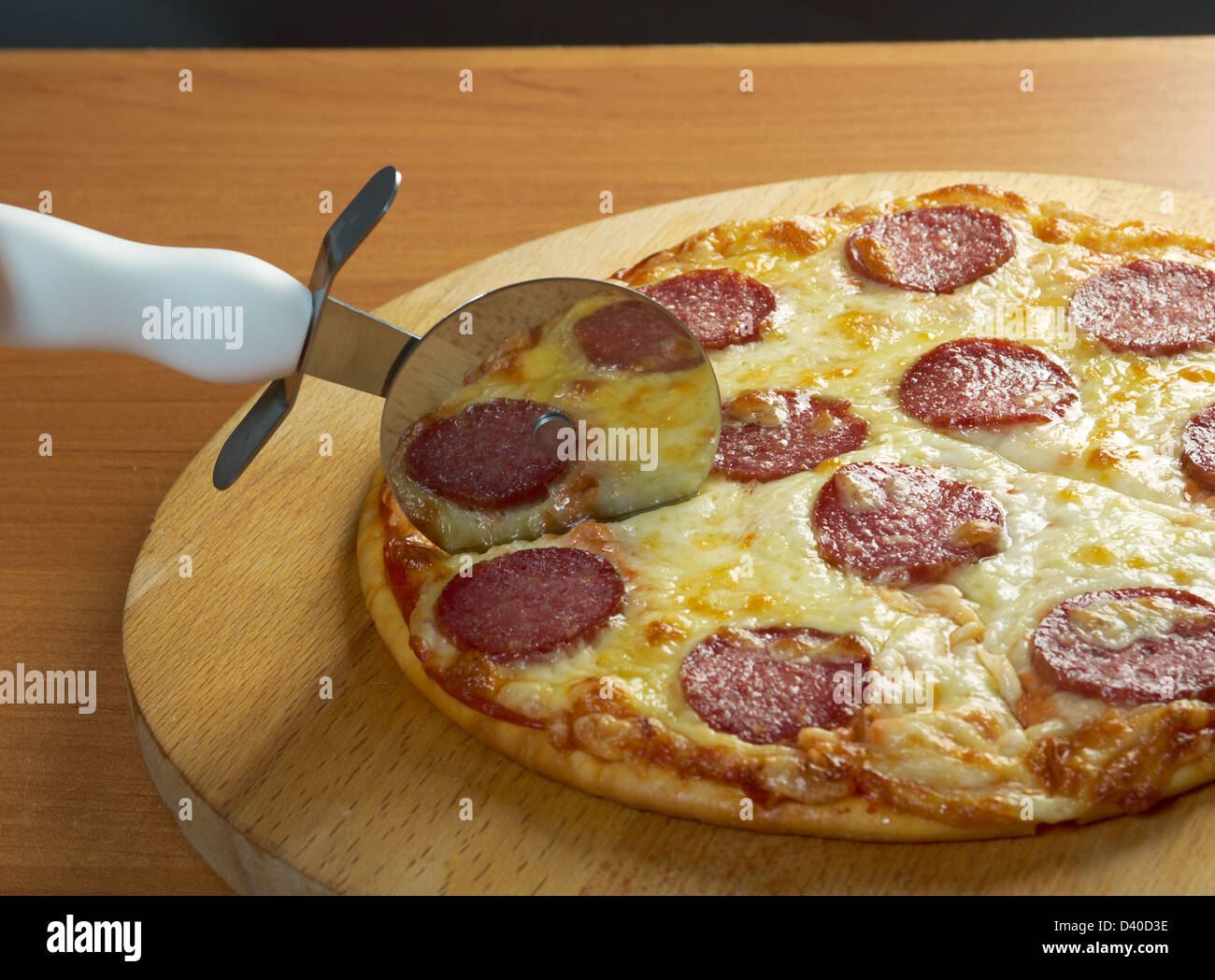 Cut italian pizza hi-res stock photography and images - Alamy