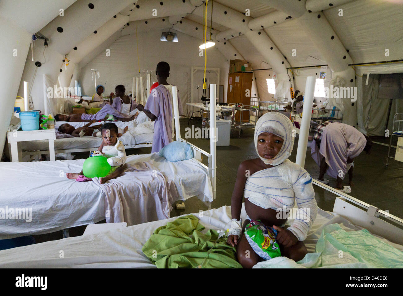 children playing with balloon in the burn unit in Drouillard Hospital ...