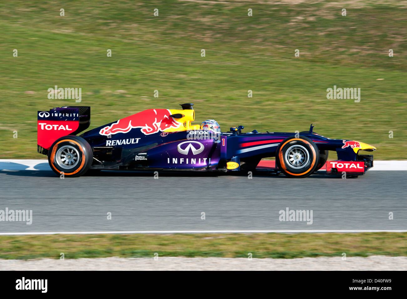 Red bull renault rb9 hi-res stock photography and images - Alamy