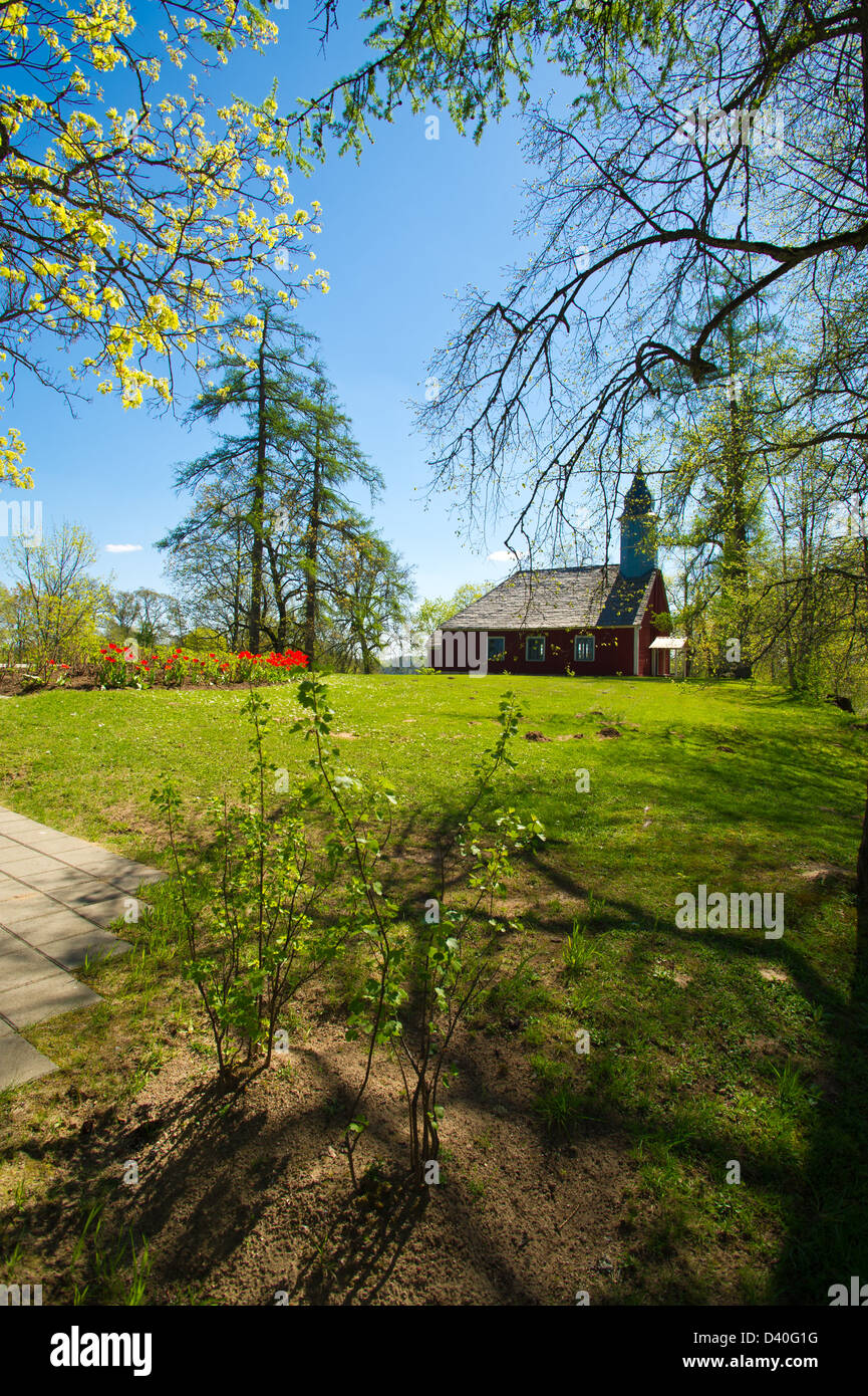 Well built building hi-res stock photography and images - Alamy