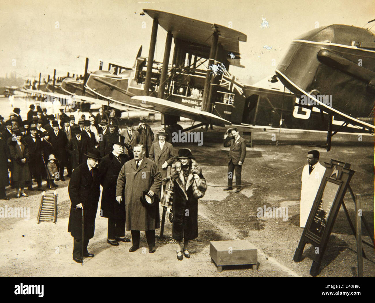 Handley page 0 400 hi-res stock photography and images - Alamy
