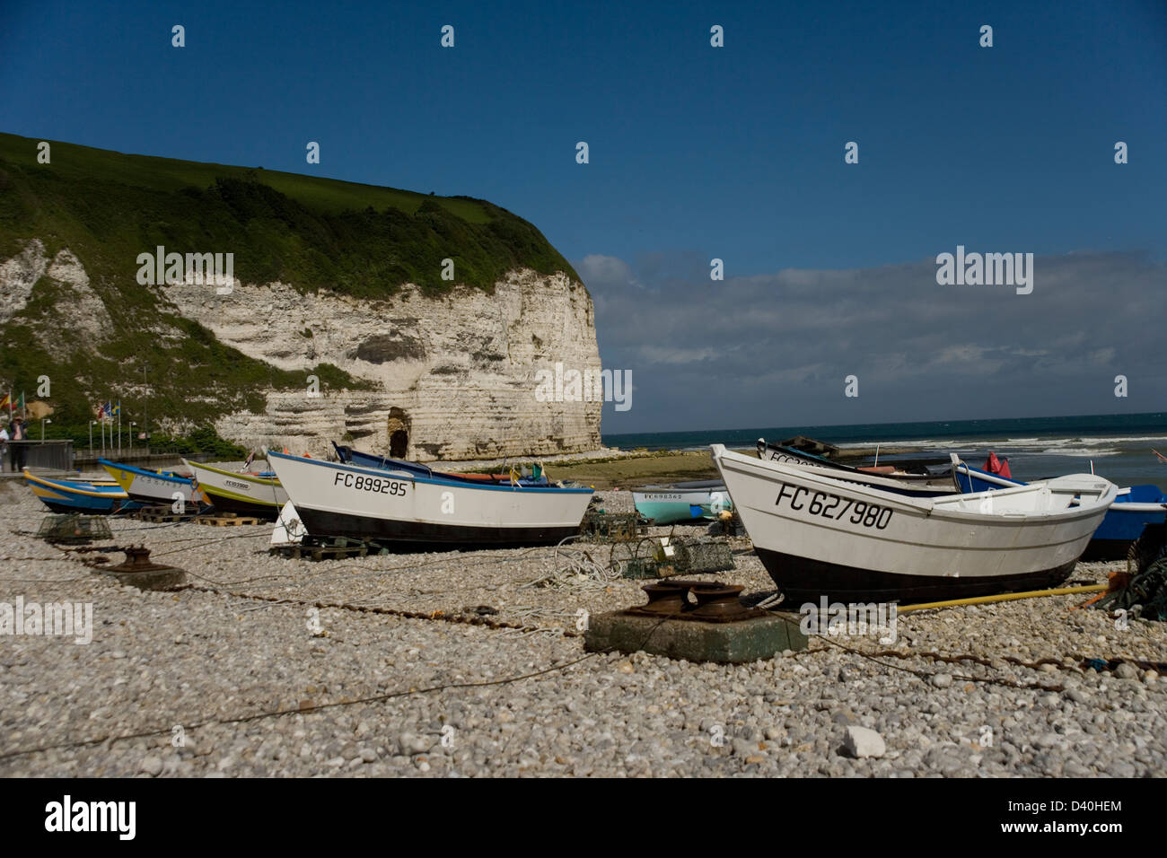 Cliffs in yport hi-res stock photography and images - Alamy