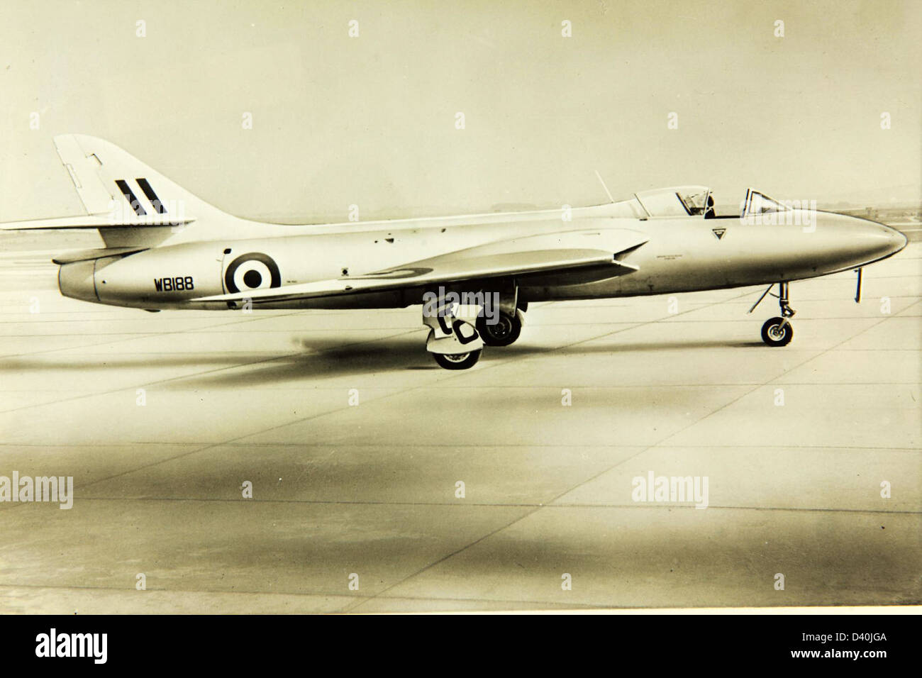 P 1067 hi-res stock photography and images - Alamy