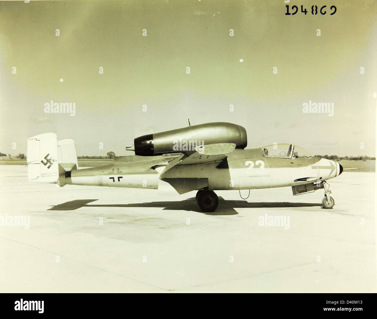 Heinkel he 162 aircraft hi-res stock photography and images - Alamy