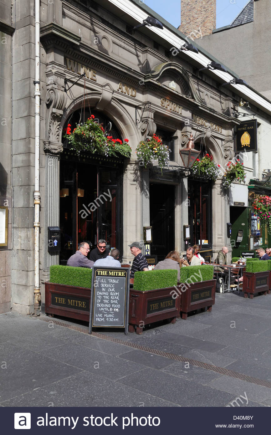 The Mitre Pub Stock Photos & The Mitre Pub Stock Images - Alamy