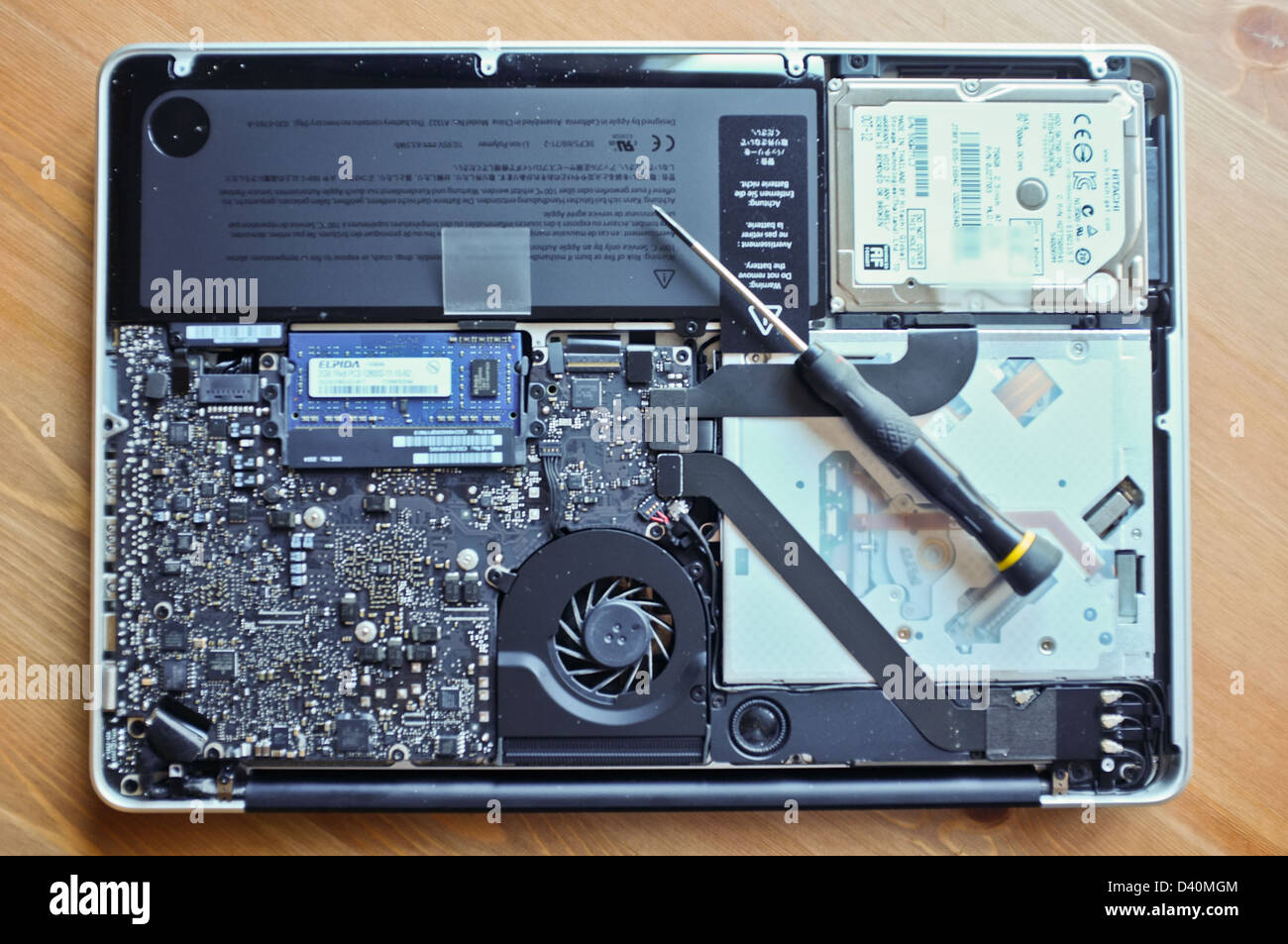 Laptop apple macbook pro hi-res stock photography and images - Alamy