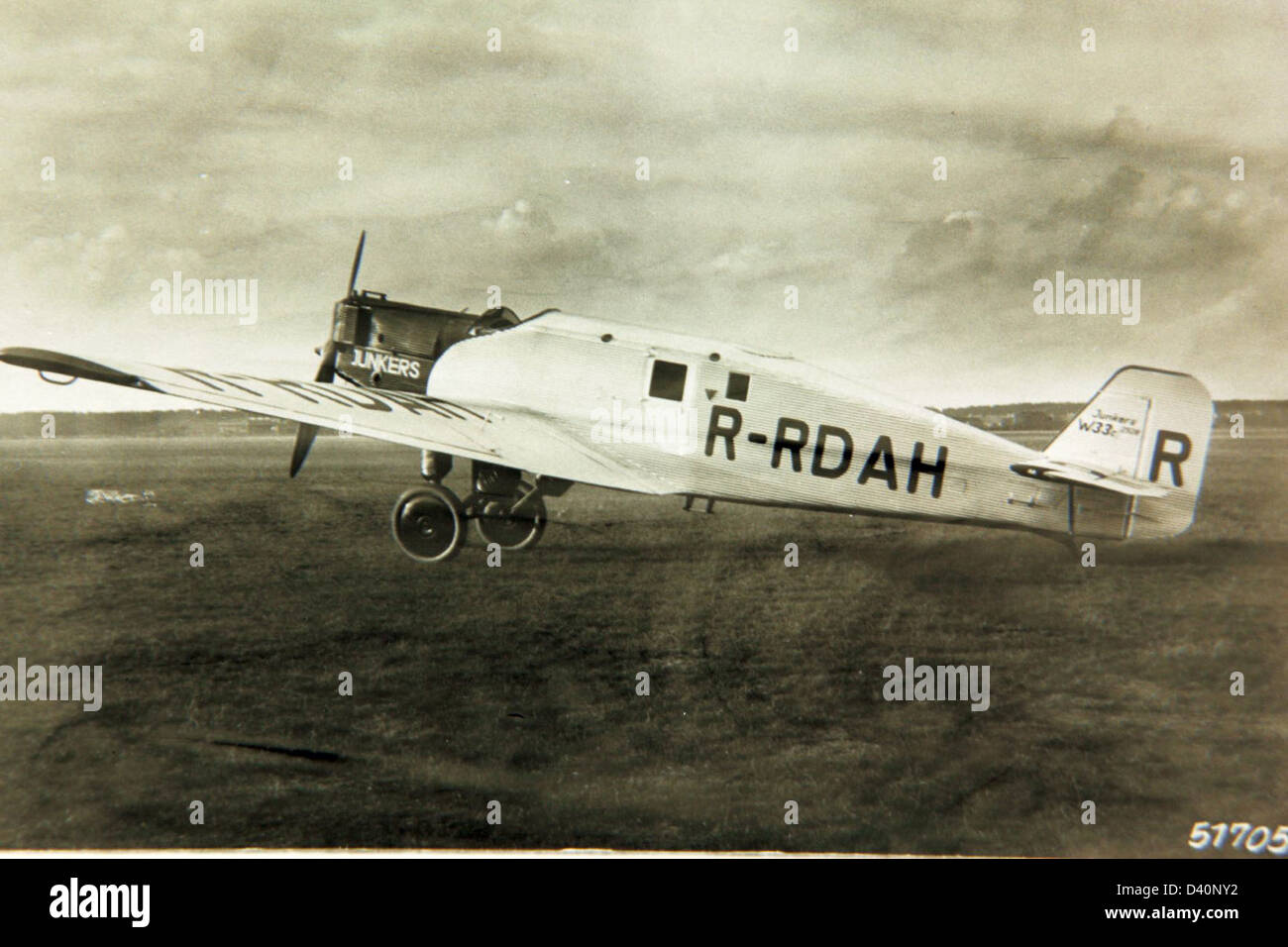 Junkers w 33 hi-res stock photography and images - Alamy