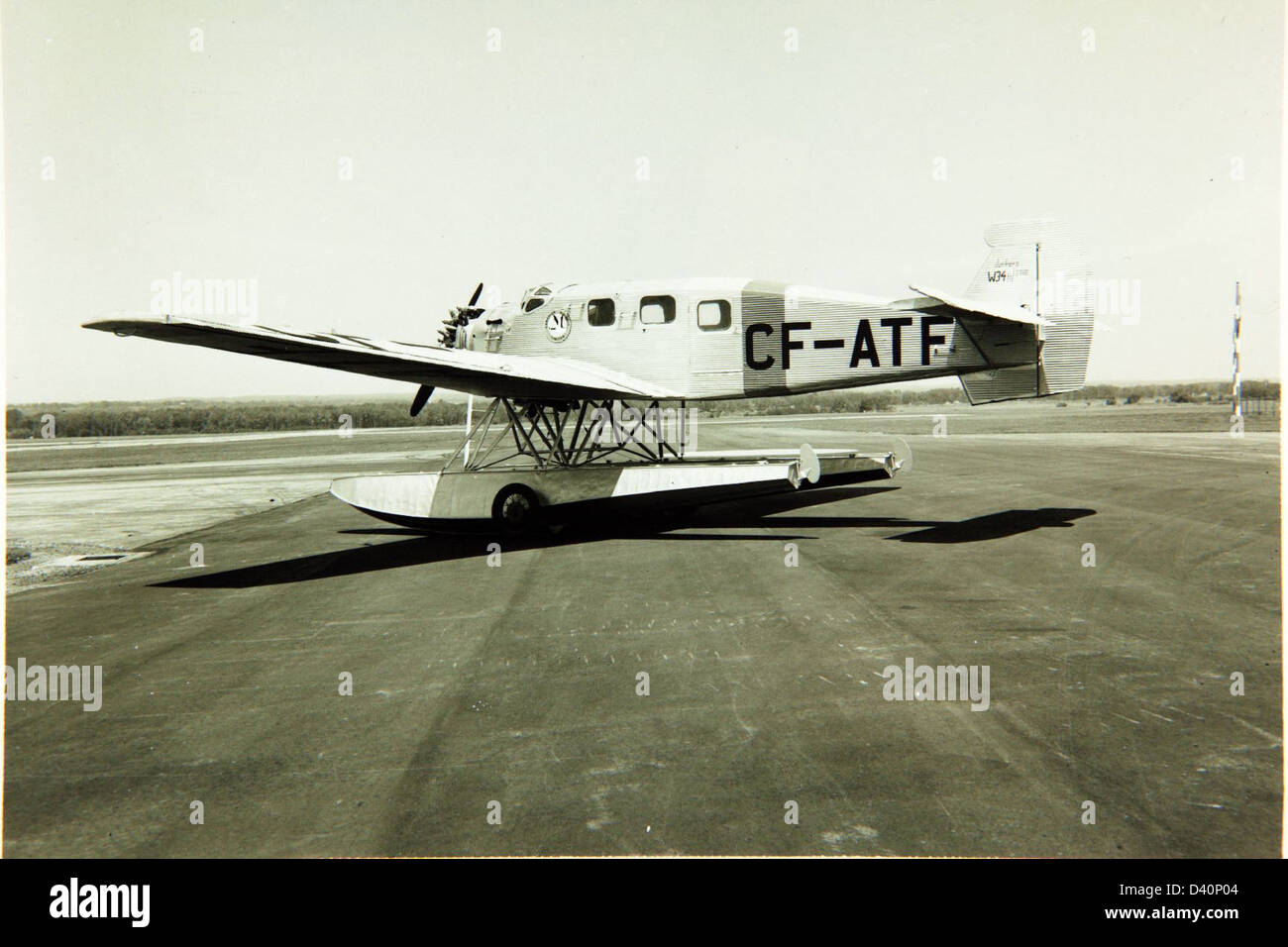 Junkers w 34 hi-res stock photography and images - Alamy