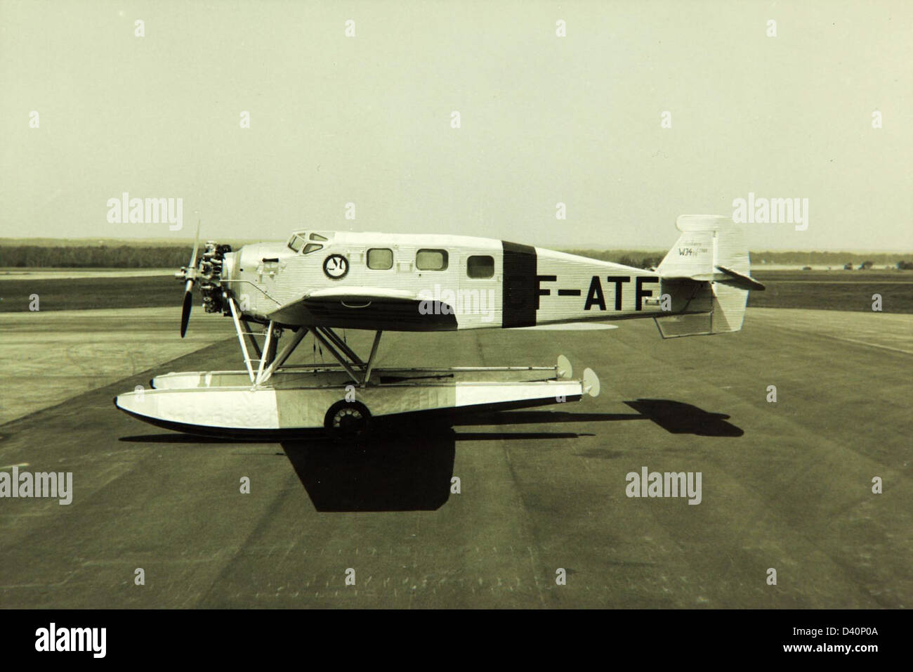 Junkers w 34 hi-res stock photography and images - Alamy