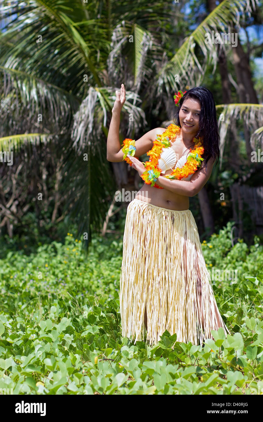 Hawaii hula dancer Stock Photo - Alamy
