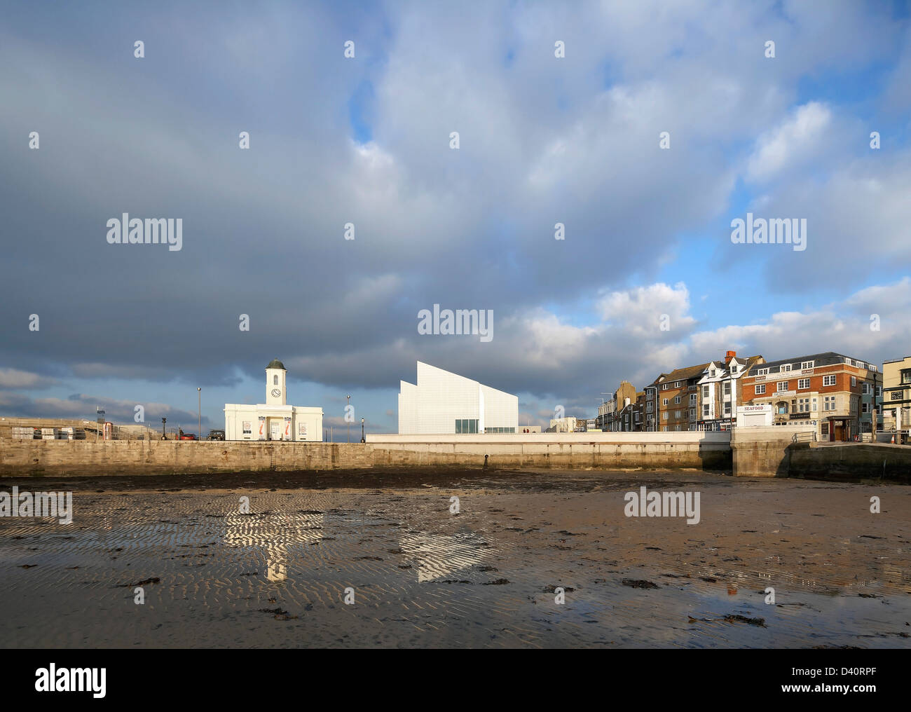 Turner Contemporary Gallery, Margate, United Kingdom. Architect: David ...