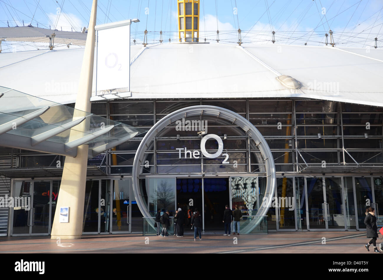 02 arena dome hi-res stock photography and images - Alamy