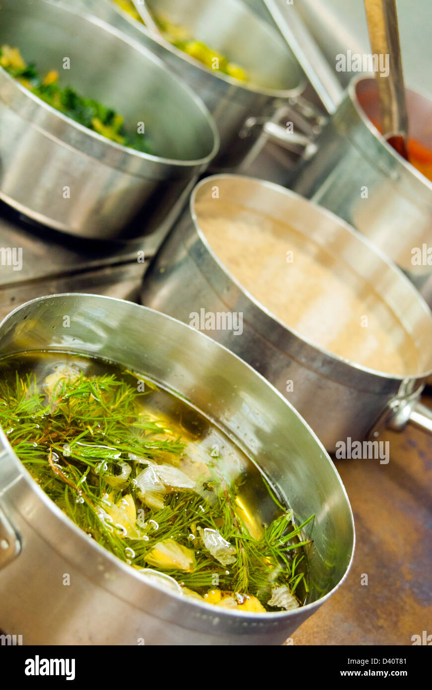 Saucepans hi-res stock photography and images - Alamy