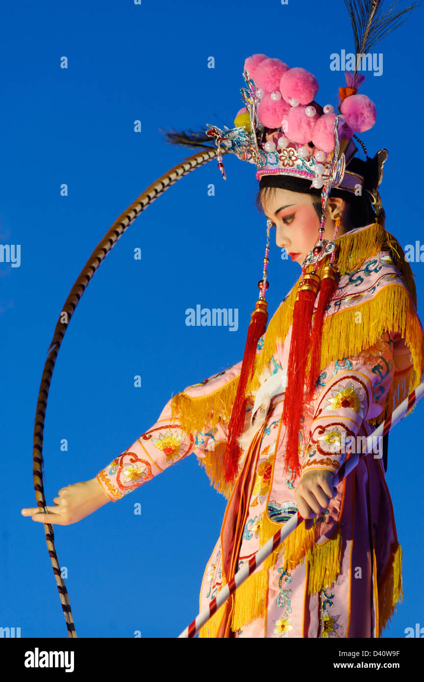 Chingay singapore chinese girl in hi-res stock photography and images ...