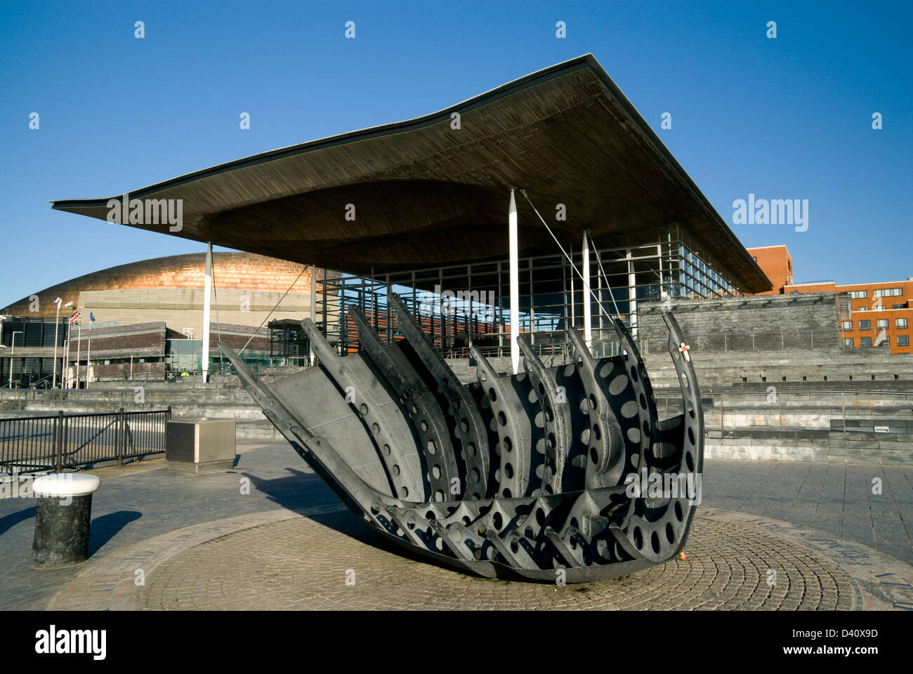 merchant seaman's war memorial with the national assembly / senedd ...