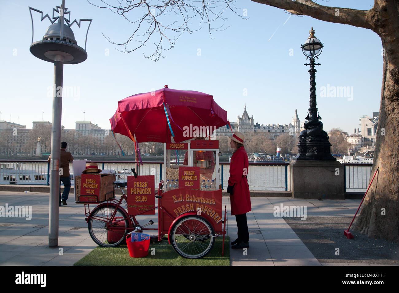 Mobile popcorn stall, Embankment, London, England, United Kingdom Stock ...