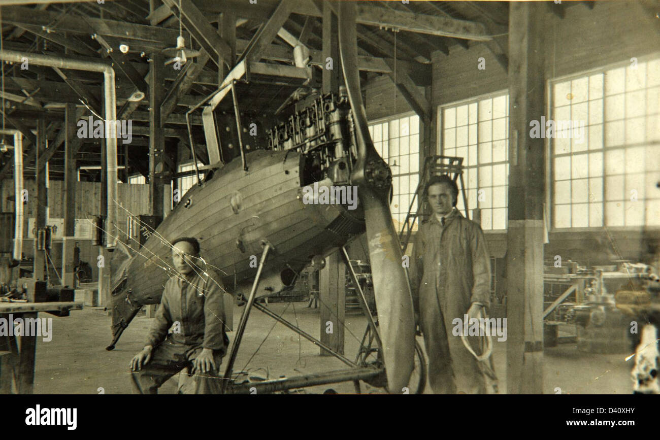 The LFG Roland D VI was a German biplane fighter aircraft used during ...