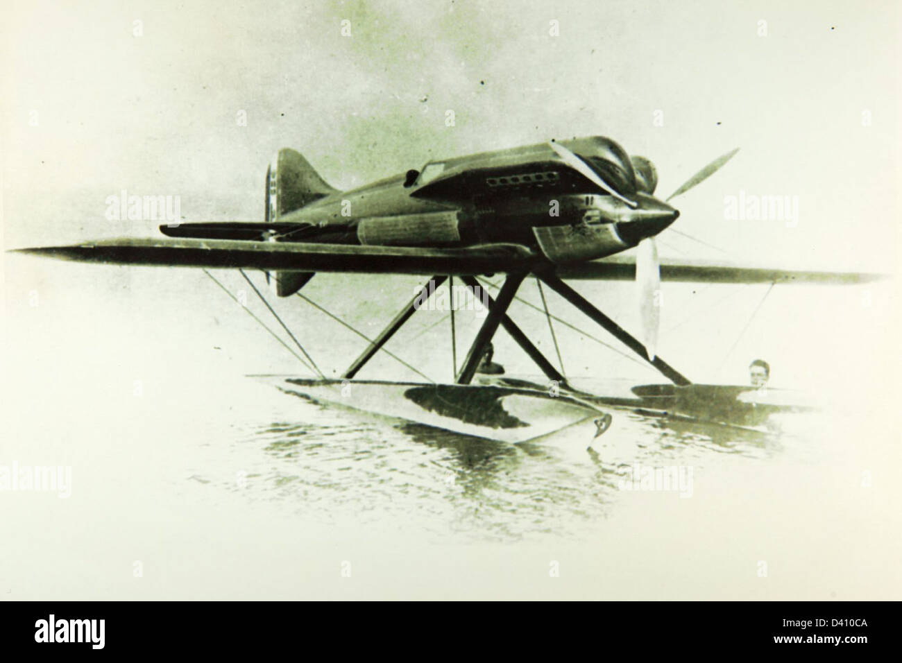 The Macchi M.67 was an Italian racing aircraft developed in the 1930s ...