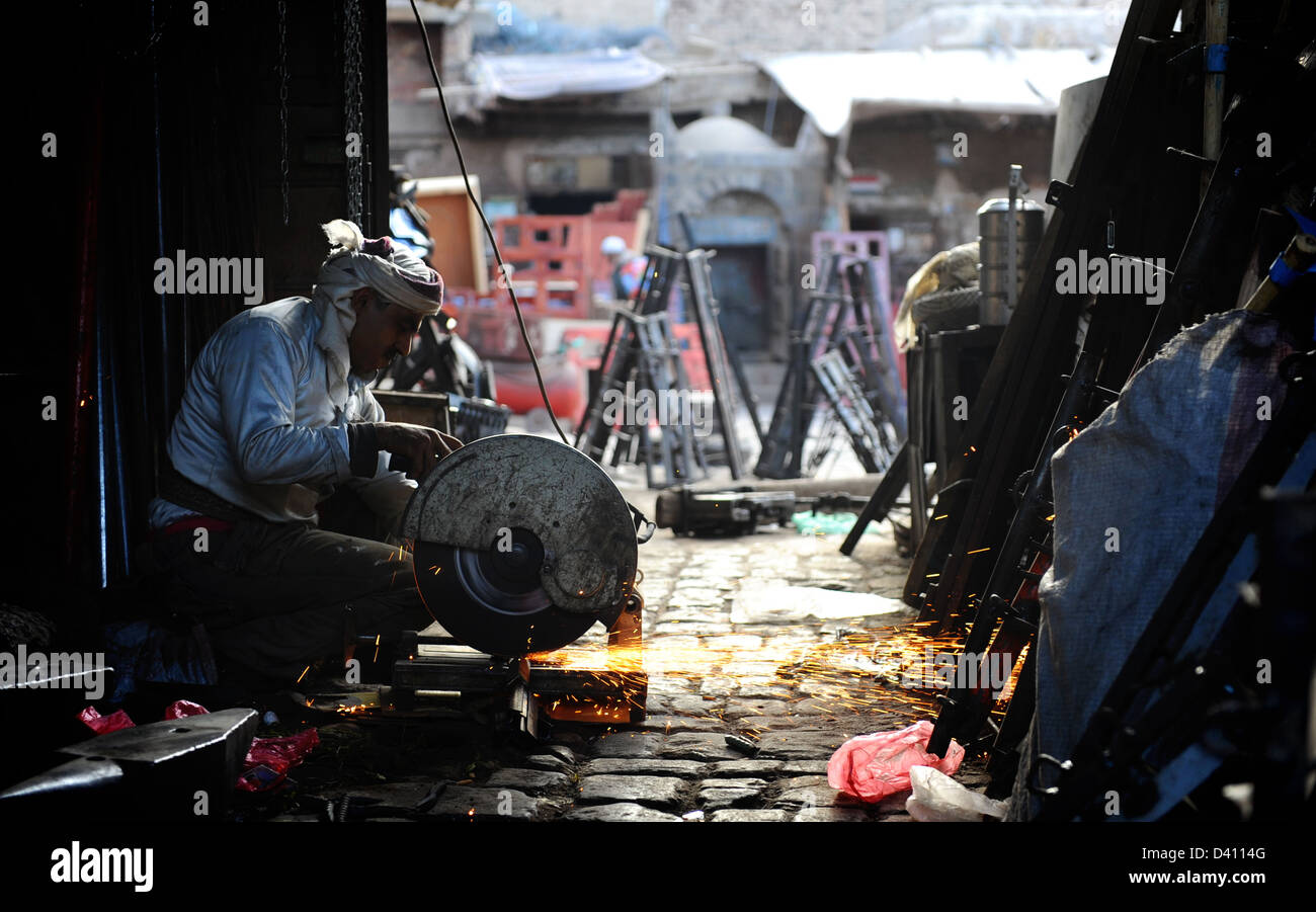 Grindstone hi-res stock photography and images - Alamy