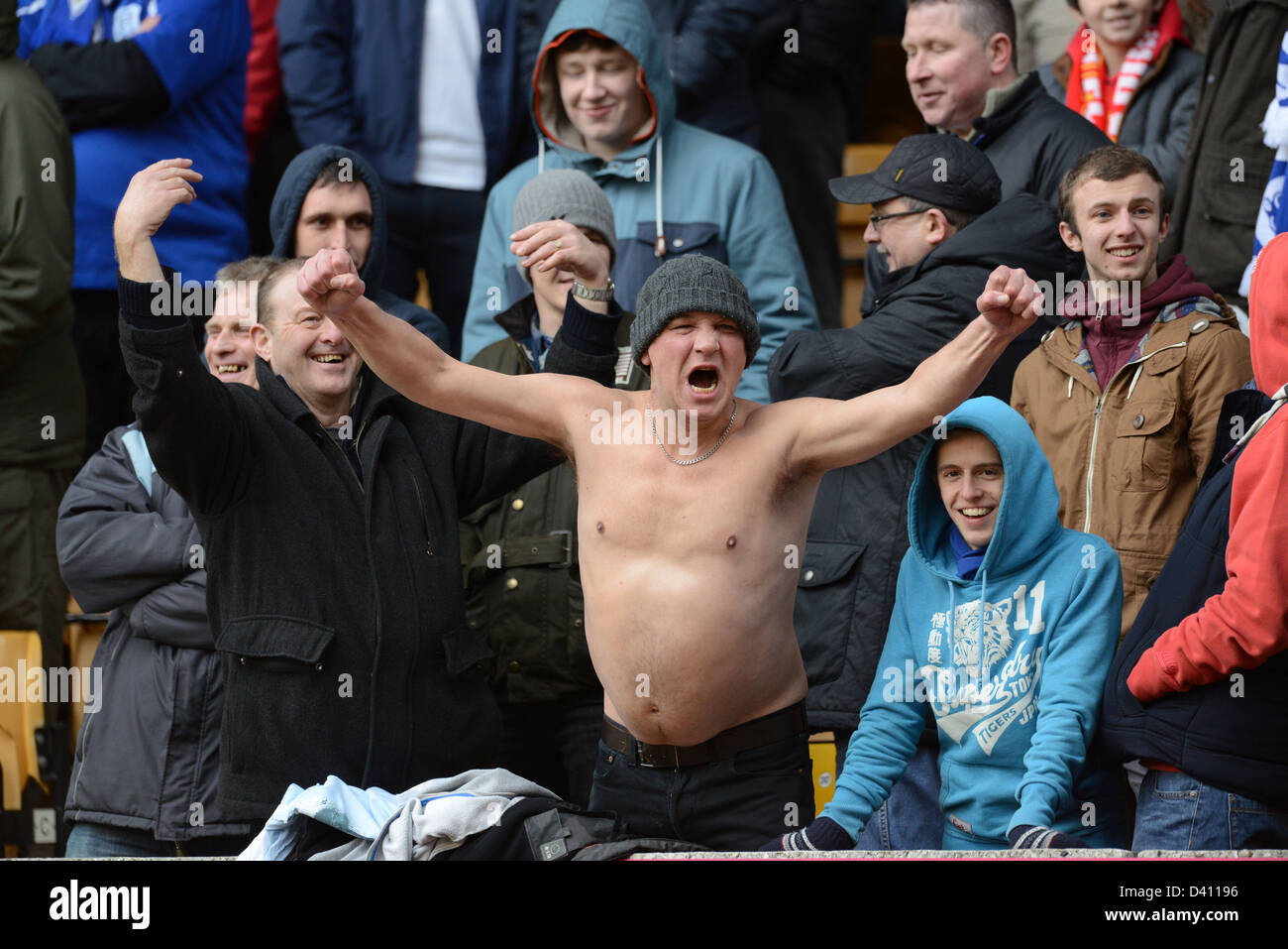 Cardiff City football fans crowd Uk Stock Photo - Alamy