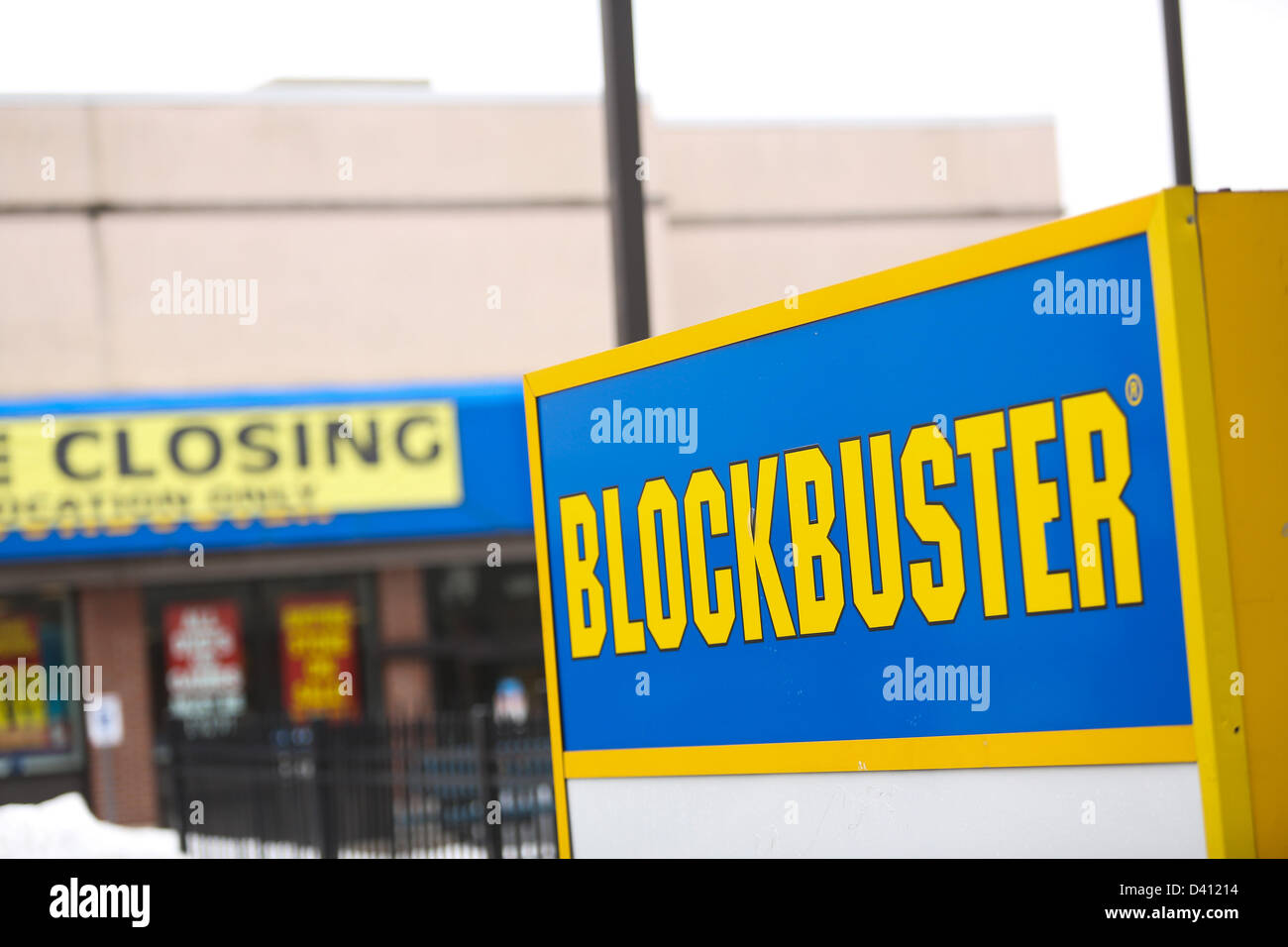 Blockbuster store closing hi-res stock photography and images - Alamy