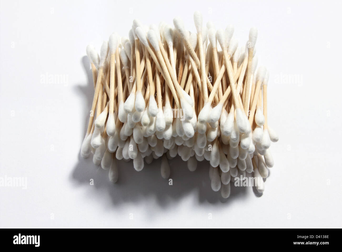 Pile of cotton wool buds hi-res stock photography and images - Alamy