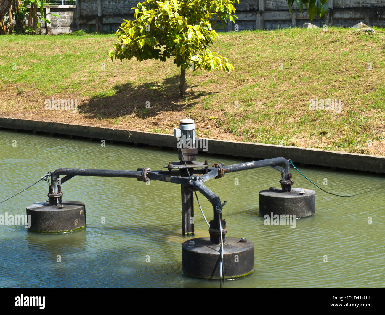 Power plant river waste pollution hi-res stock photography and images ...