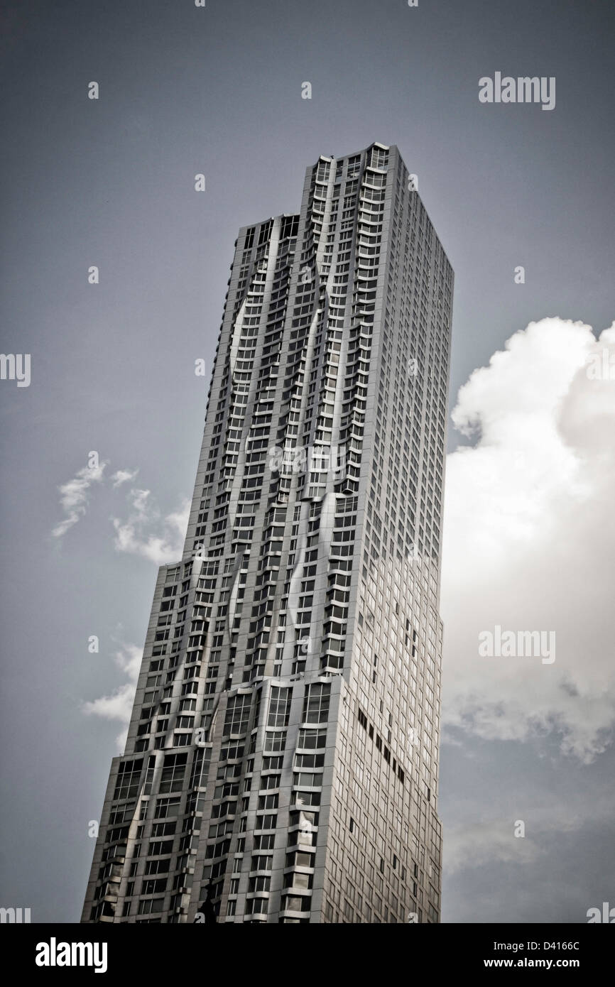 Frank gehry tower hi-res stock photography and images - Alamy