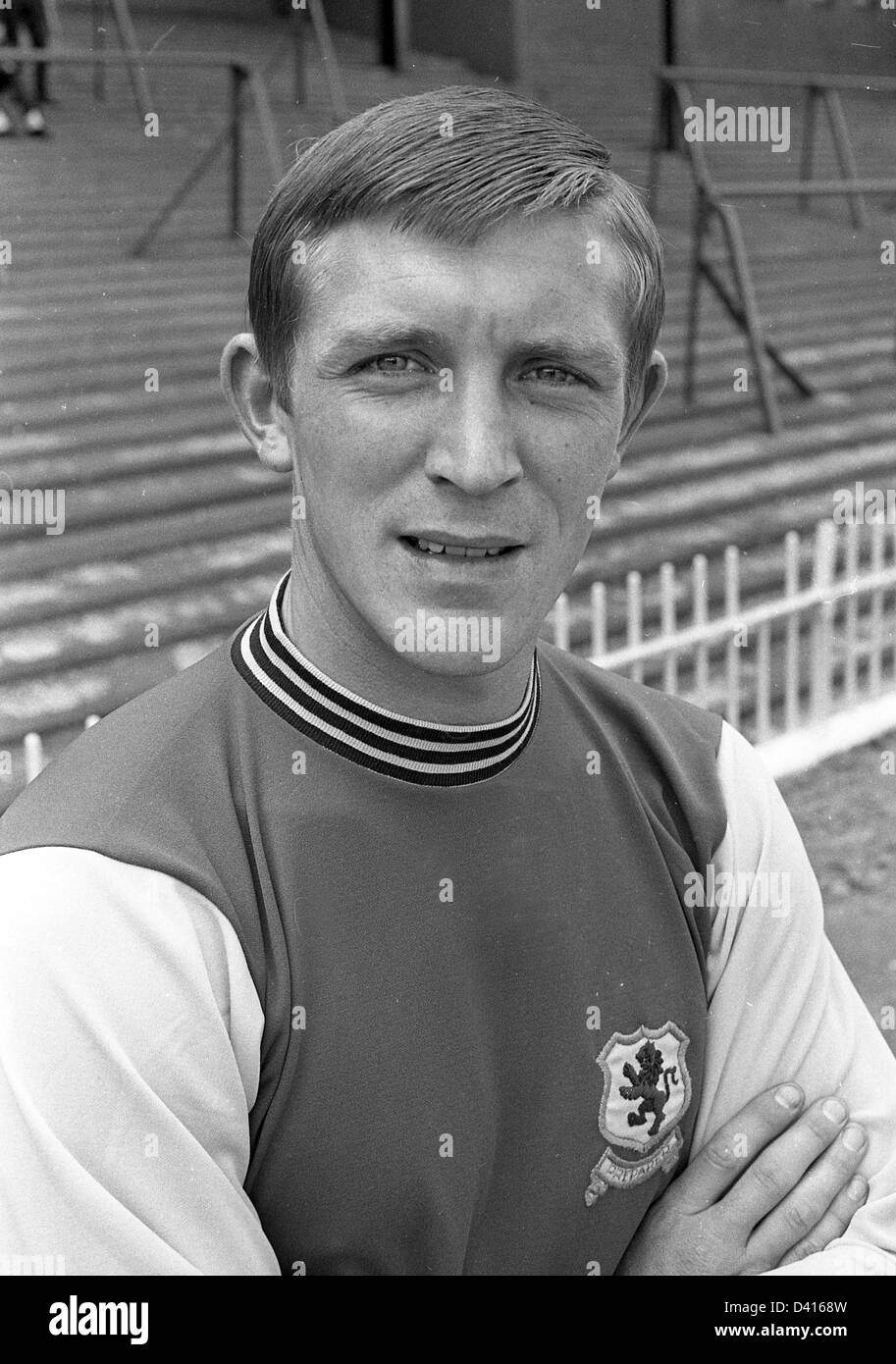 7 Dad football pictures ideas | football pictures, dads, football