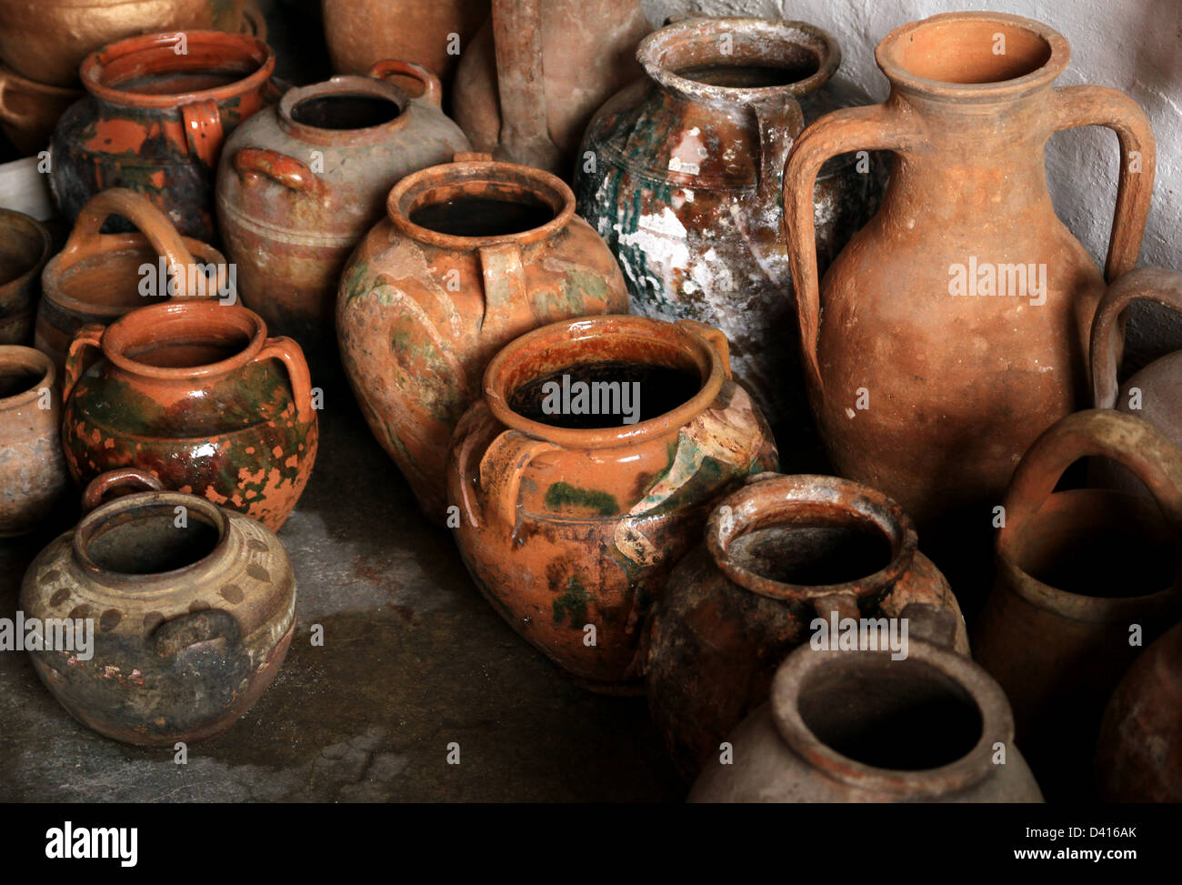 Earthenware jar hi-res stock photography and images - Alamy