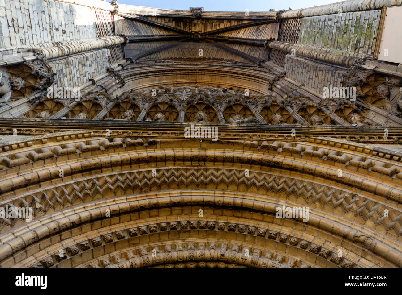 West front of lincoln cathedral hi-res stock photography and images - Alamy
