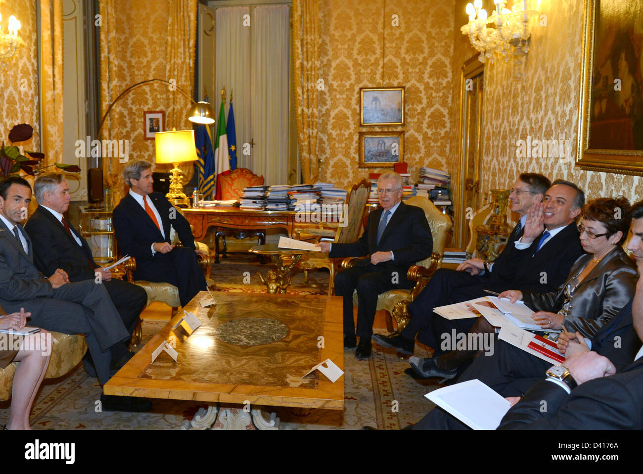 Italian embassy paris hi-res stock photography and images - Alamy