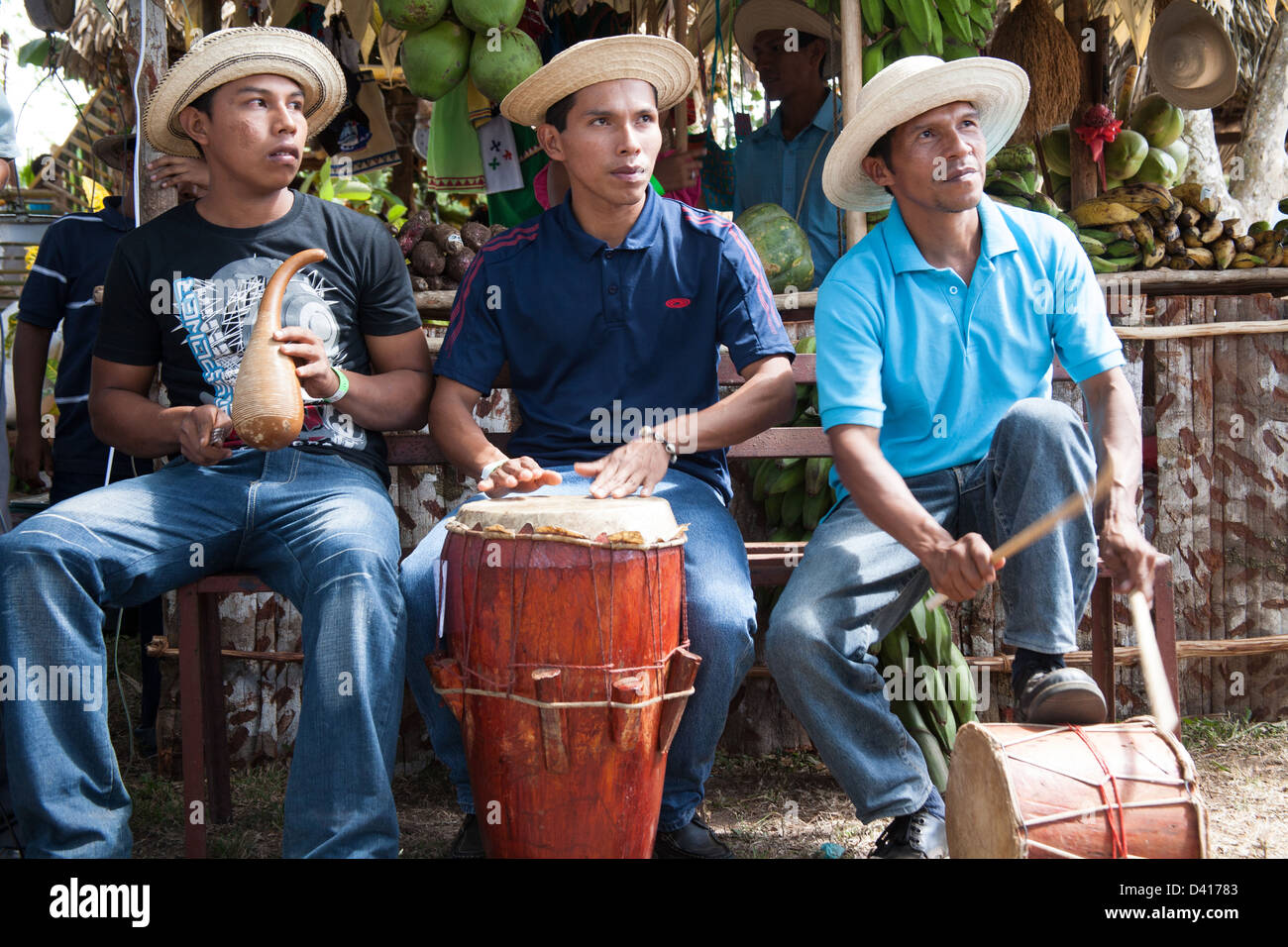 Ngobe Bugle Indian men playing percussion at the Festival de la Naranja ...