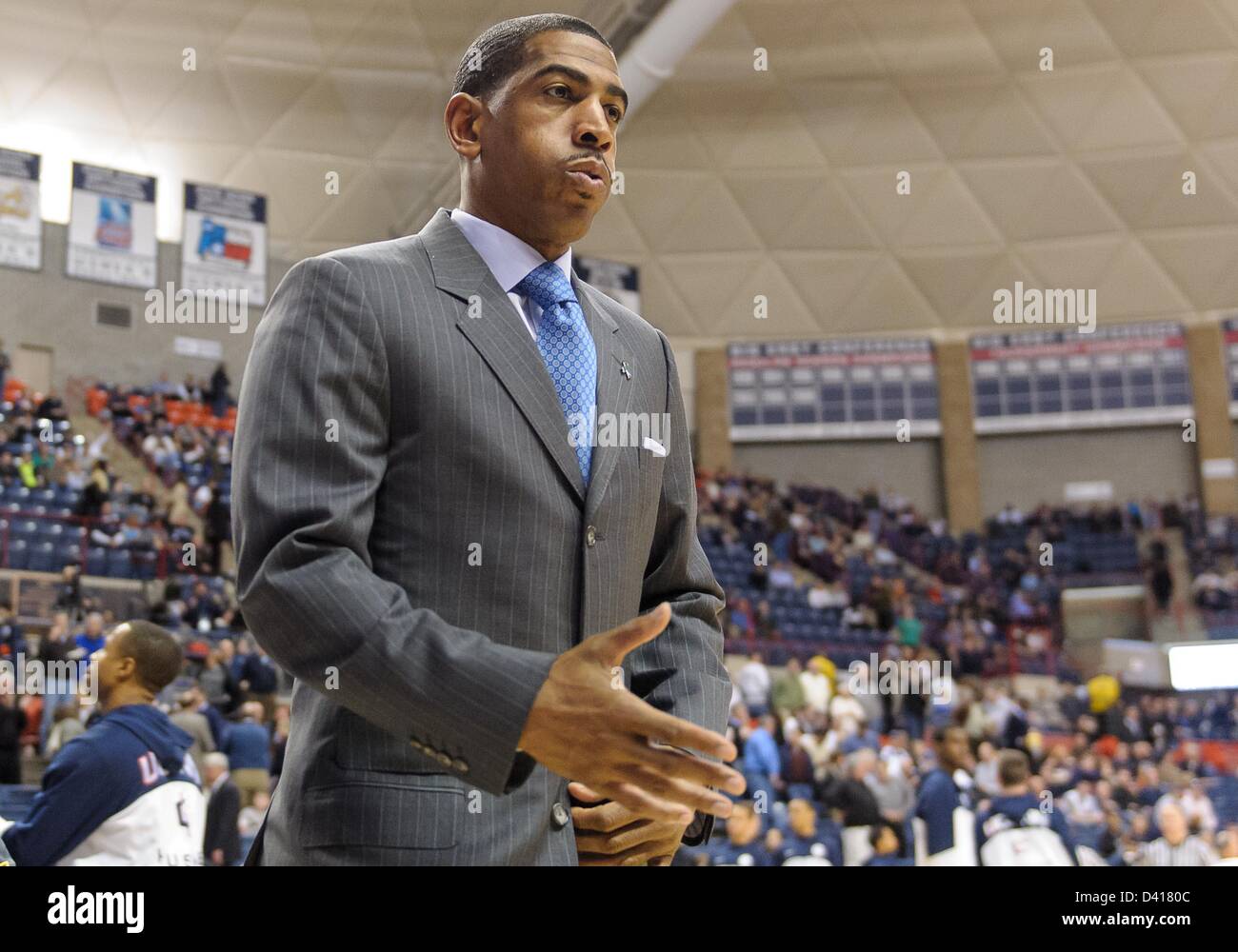 Kevin ollie basketball coach hi-res stock photography and images - Alamy