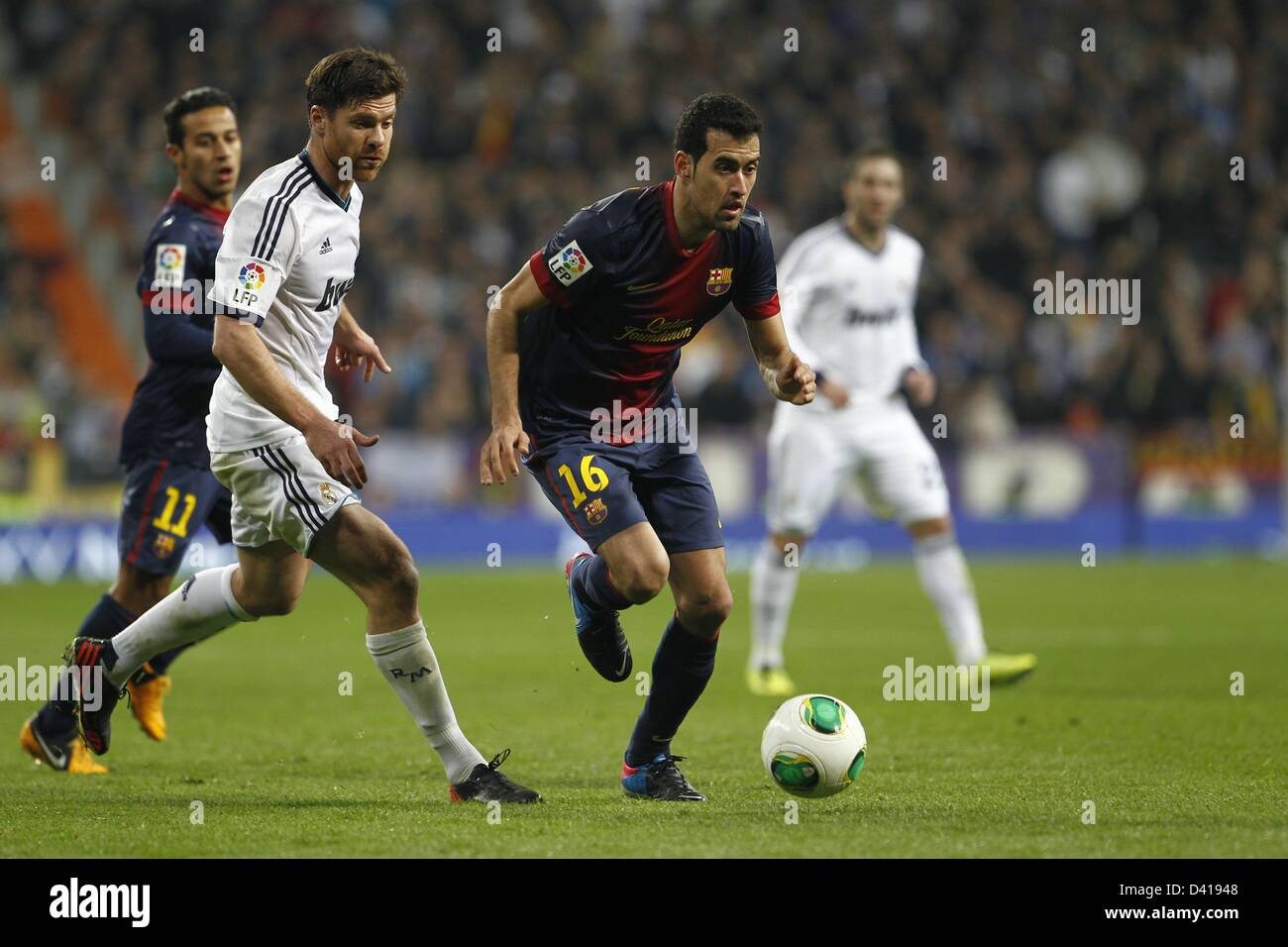 (L-R) Xabi Alonso (Real), Sergio Busquets (Barcelona), JANUARY 30, 2013 ...