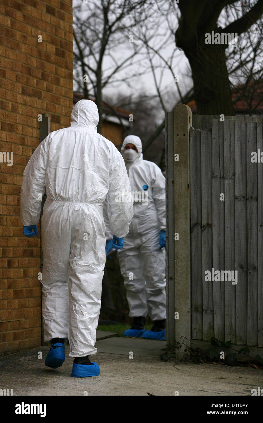 Police search the house of Lea Rusha in Southborough, Kent in ...