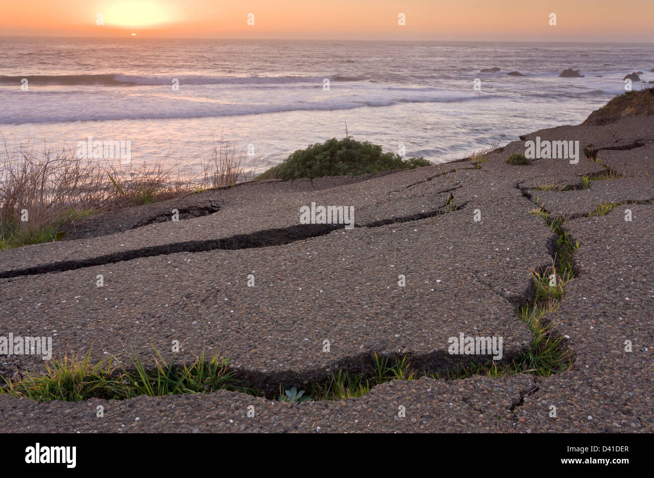 Rising sea levels coastal erosion hi-res stock photography and images ...