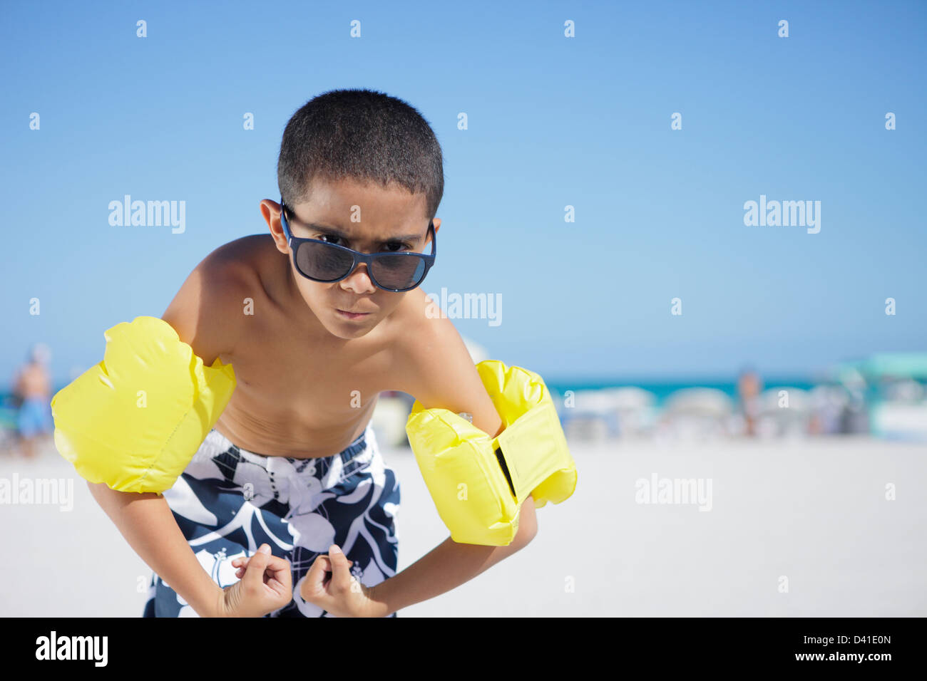 Hispanic male body builder flexing hi-res stock photography and images ...
